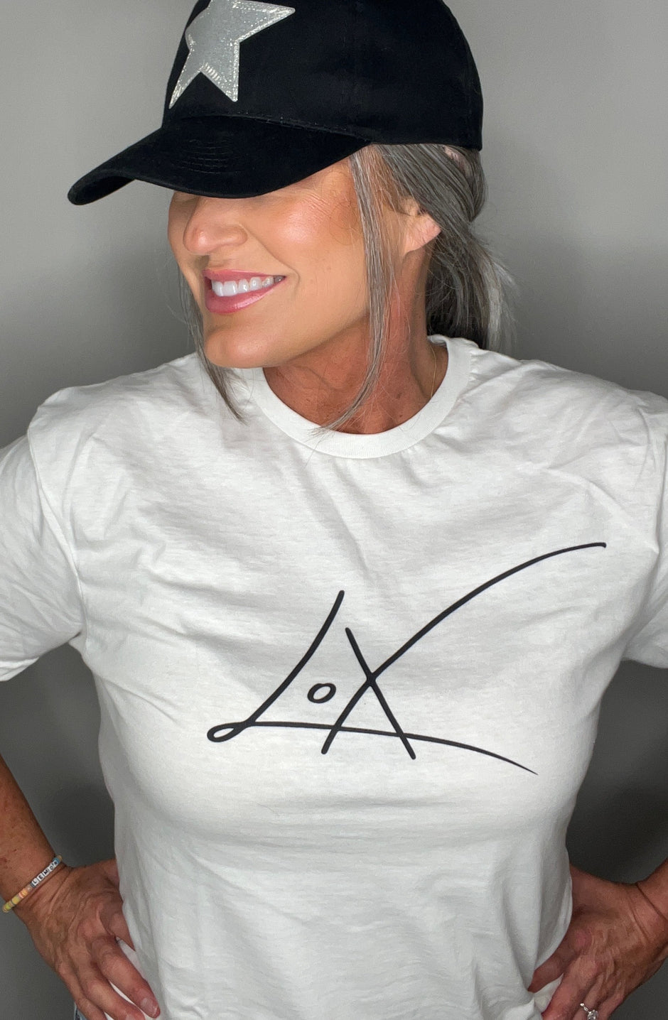 Merch & Lounge – LOX